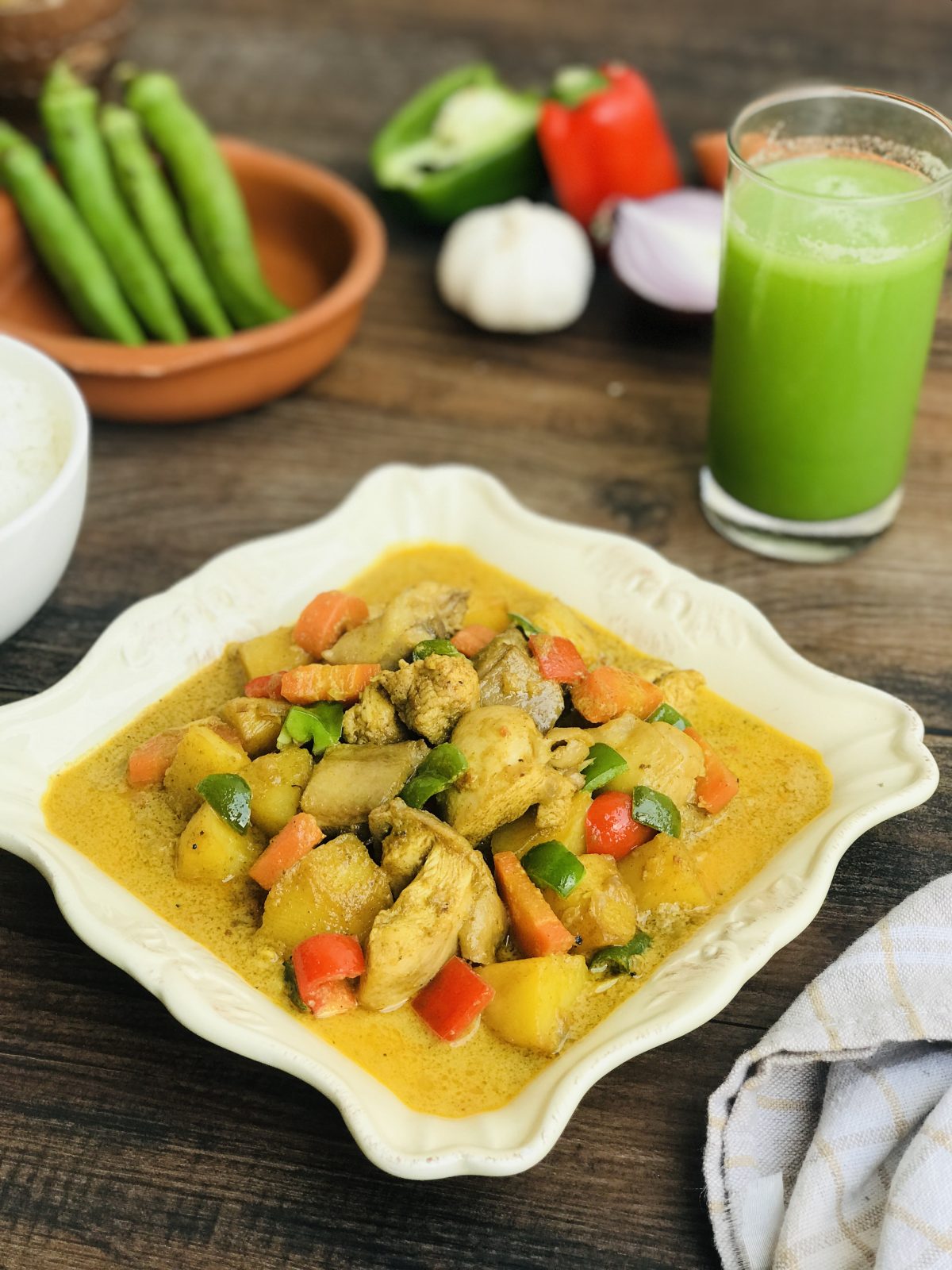 Chicken Curry with Boiled Okra and Tropical Quencher Juice – Food Thinkers